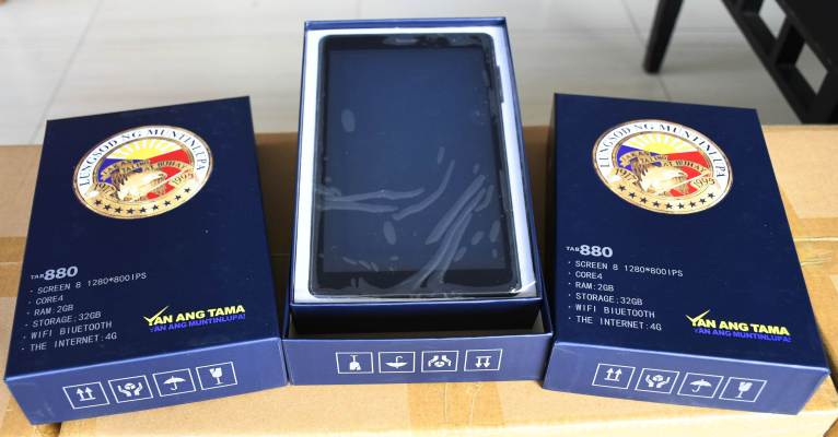Muntinlupa City Government turns over 20,000 tablets for public school ...