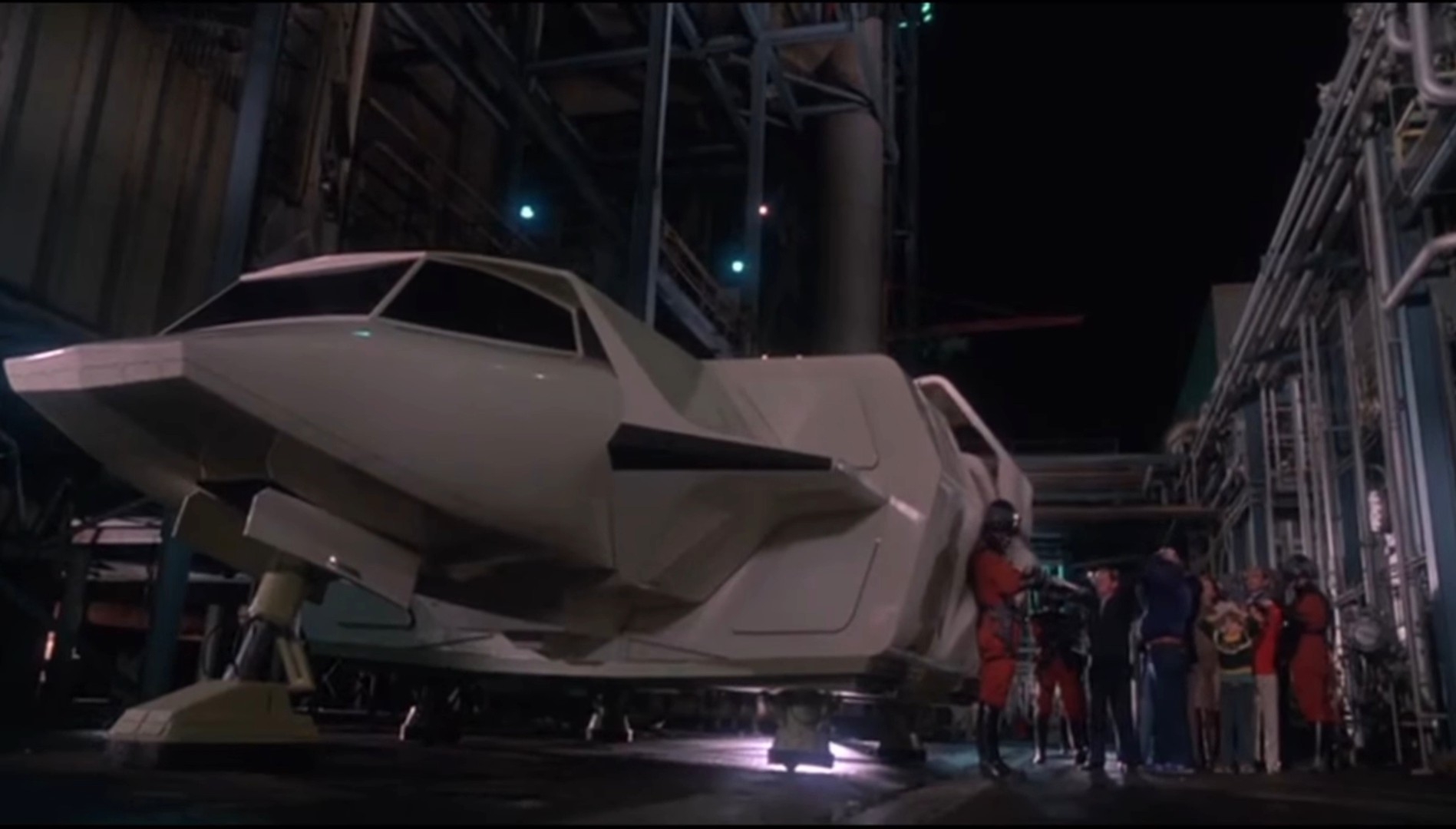 A Look Back at V: The Original Miniseries (1983) – Author Carlo Carrasco