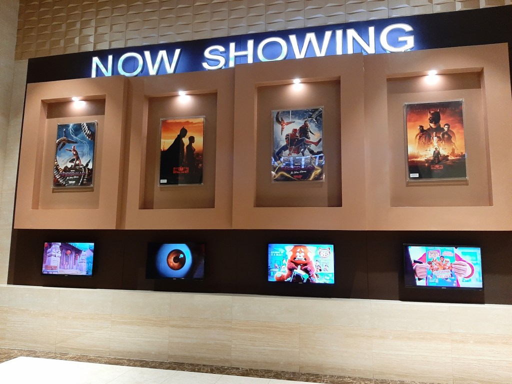 Better than Streaming: My first time in two whole years to watch a ...