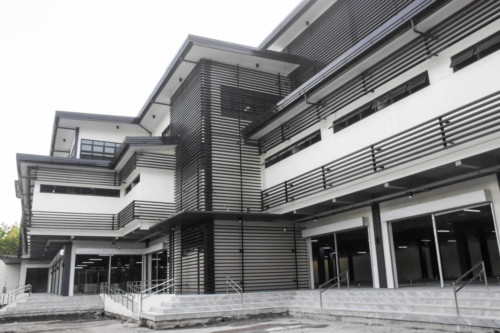 Alabang Central Market inaugurated by Mayor Fresnedi – Author Carlo ...