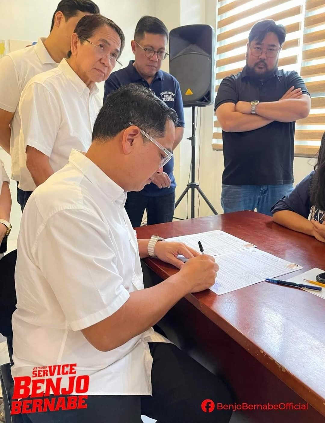 Former Parañaque City Councilor Benjo Bernabe files certificate of ...